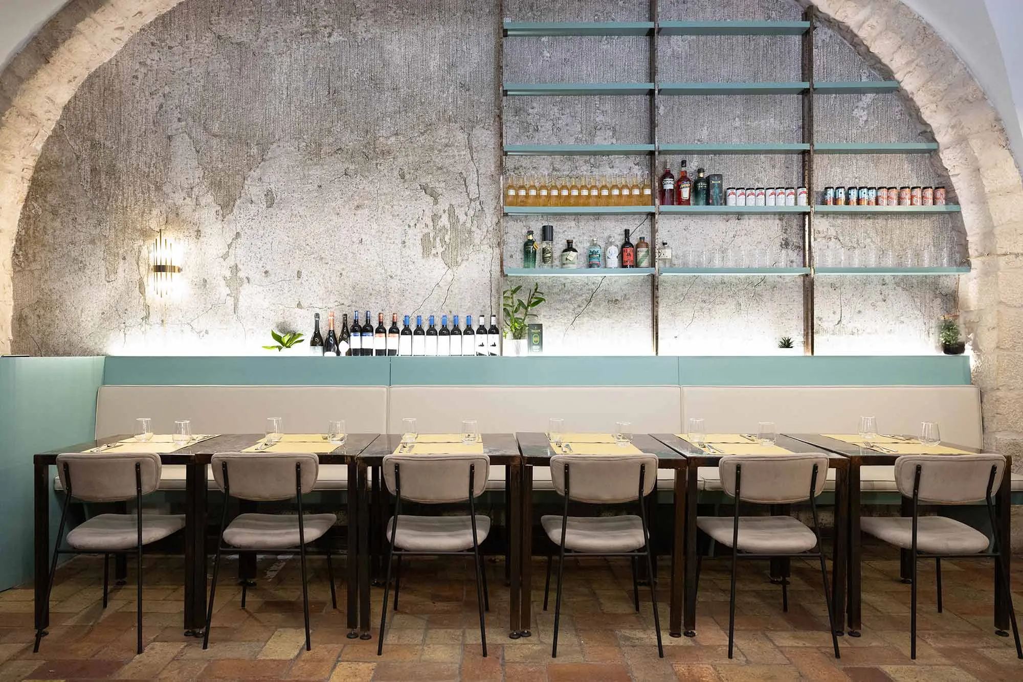 #TecnoInspo | Arches and wallpaper: the wall becomes space | Tecnografica