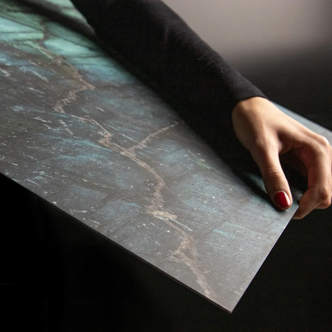 Ultralight Wallpapers | Tecnografica